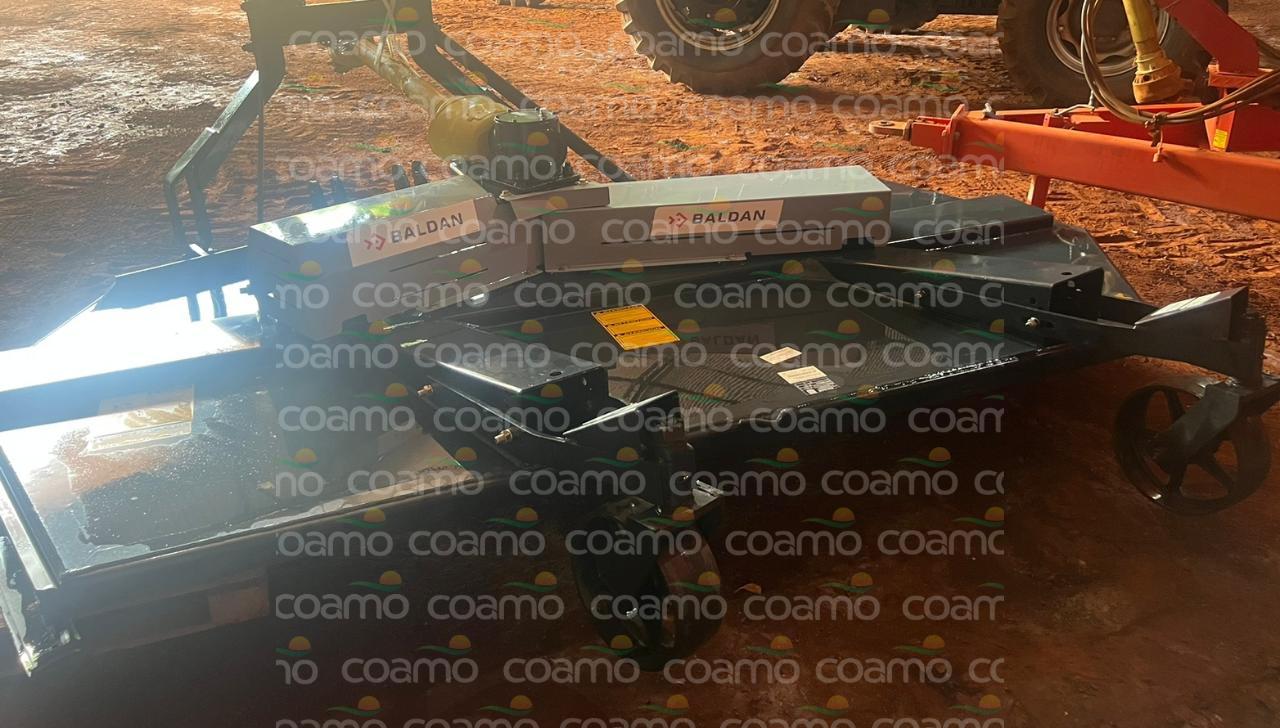 Coamo Máquinas | Roçadeira Baldan Rpdl 3000 ano 2021