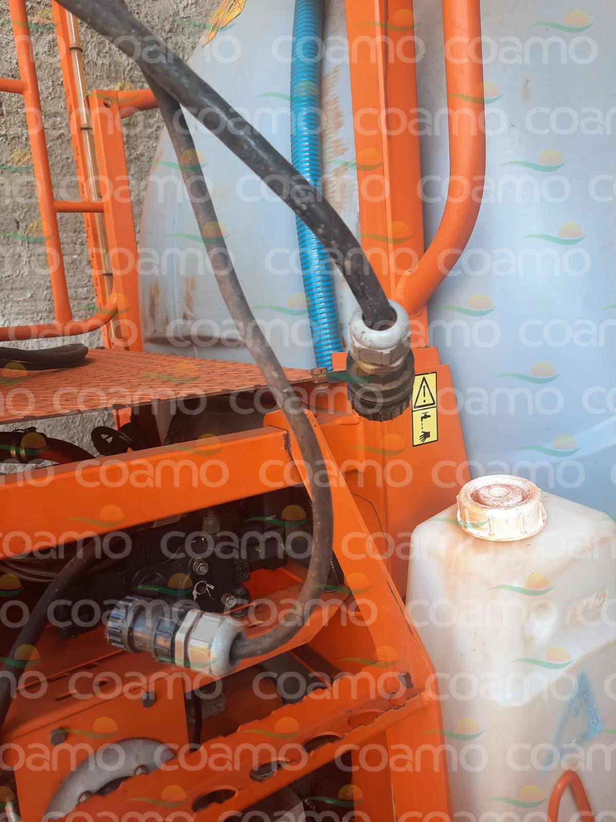 Coamo Máquinas | Pulverizador Jacto Advance 3000 AM 18 Vortex ano 2012