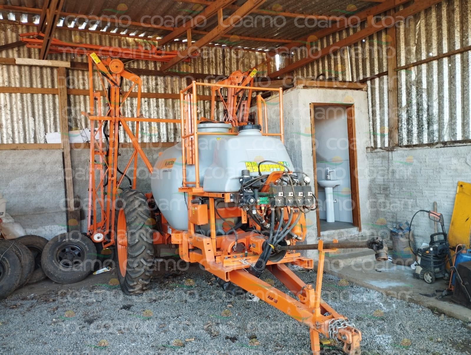 Coamo Máquinas | Pulverizador Jacto Advance 2000 AM 18 ano 2020
