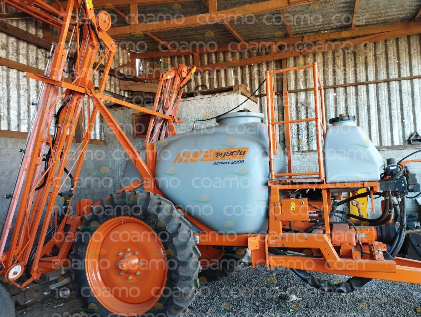 Coamo Máquinas | Pulverizador Jacto Advance 2000 AM 18 ano 2020